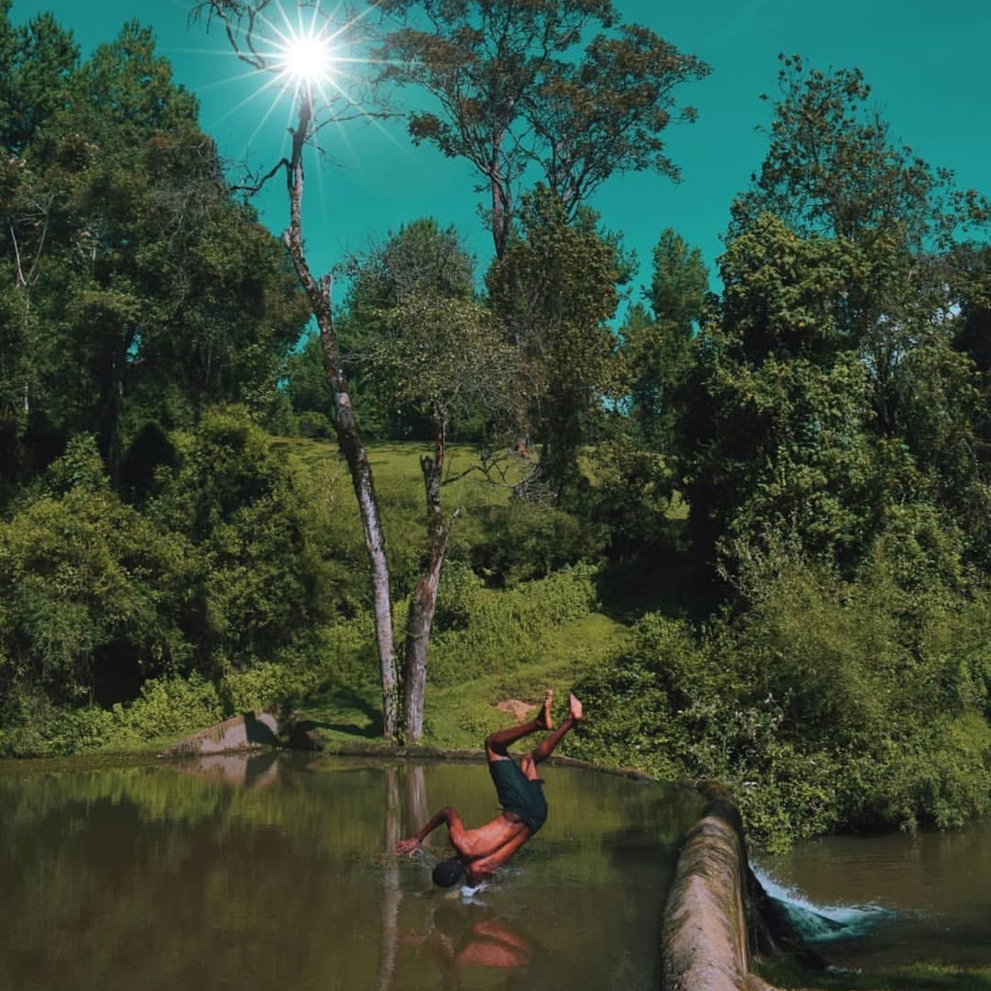 Enjoying the Simple Things on the Bathi Walk – Lets Drift