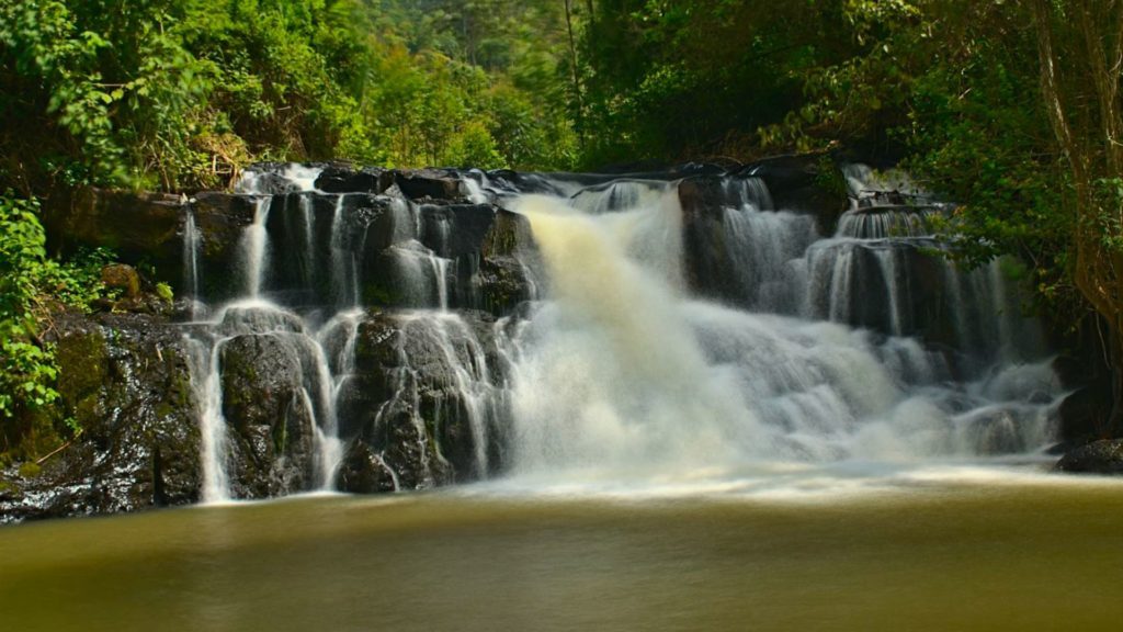 Secret Breathtaking Waterfalls in Kahunira – Lets Drift